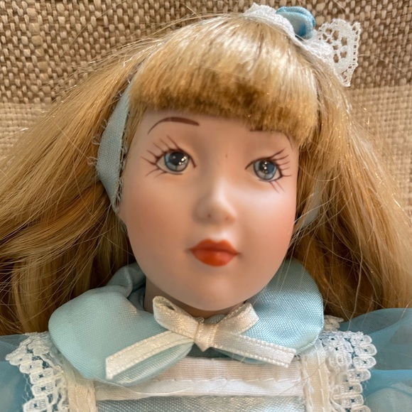 Toys | The Danbury Mint Storybook Doll Collection Alice In Wonderland ...